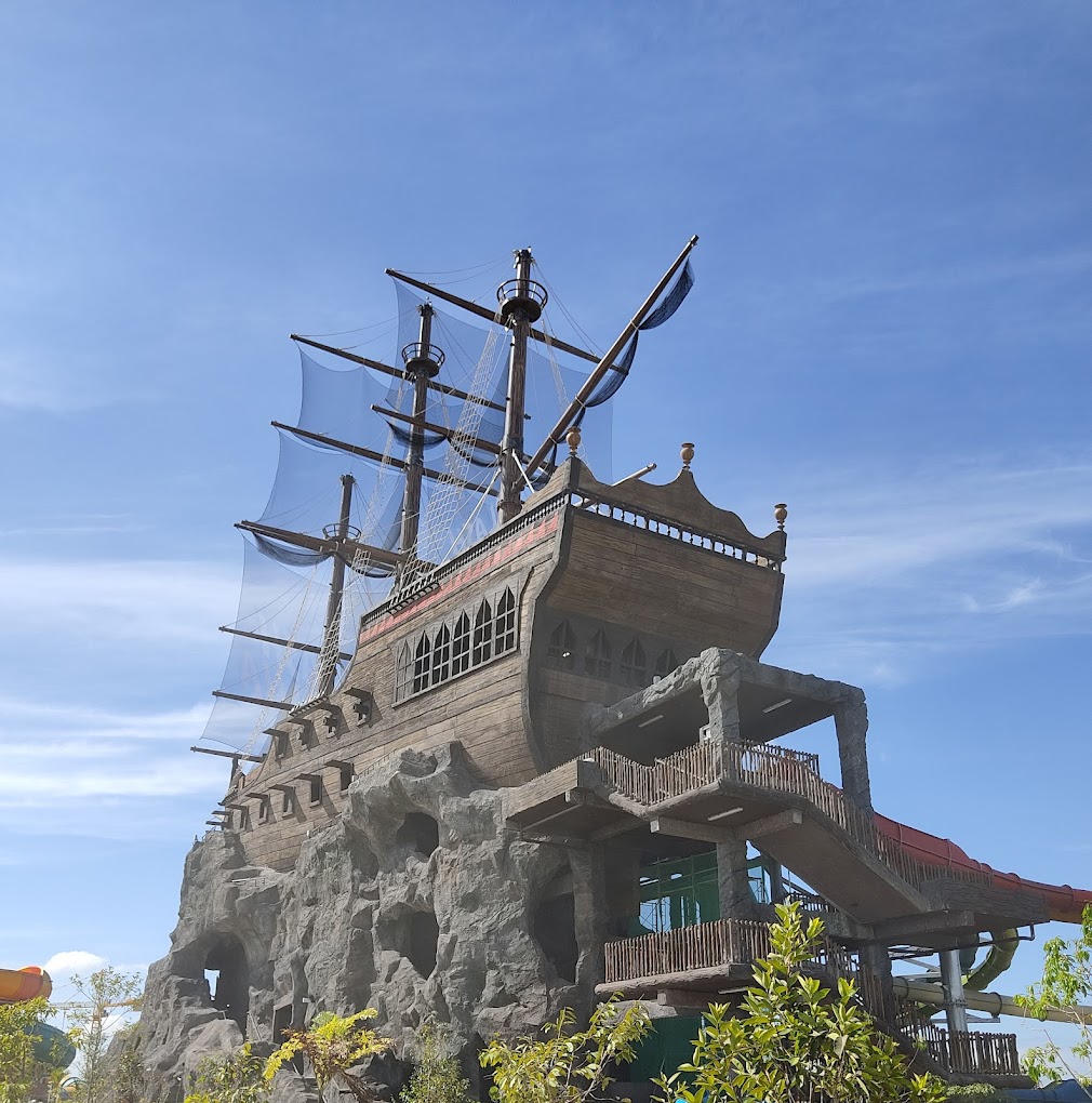 Visit Splash Mania Water Park, Gamuda Cove - SGJB Taxis